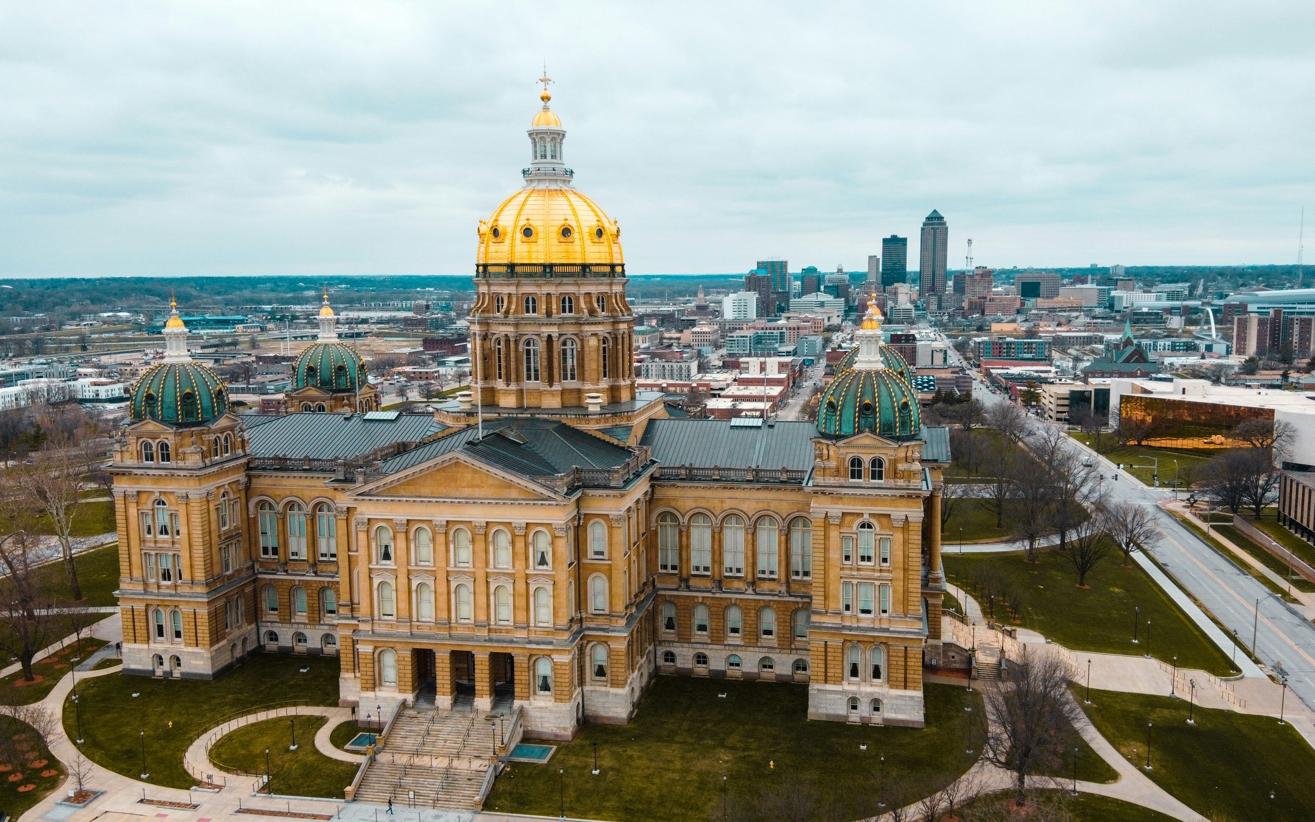 Iowa Legislature creates new crimes during session